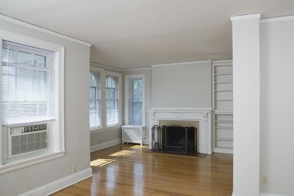 Photos and Video of St. Regis in Omaha, NE