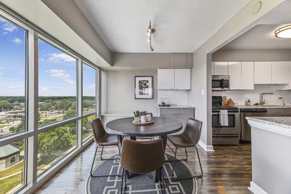 High-Rise Apartments Indianapolis | CityView on Meridian