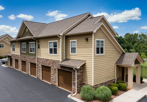 Photos and Video of The Retreat at Spring Creek in Cleveland, TN