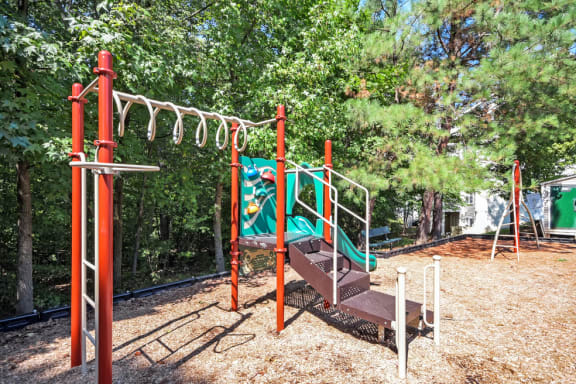 Lorton Apartments | Sanger Place Apartments | Photos