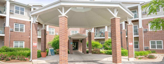 Senior Living Community | Senior Apartment | Milwaukee, Wisconsin