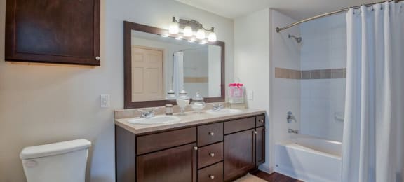 Photos and Video of The Waterford at Summer Park in Rosenberg, TX