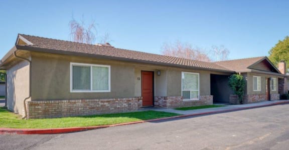 Sienna Place Apartments | Apartments in Manteca, CA