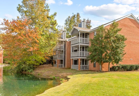 Turtle Lake Apartment Homes | Apartments in Birmingham, AL