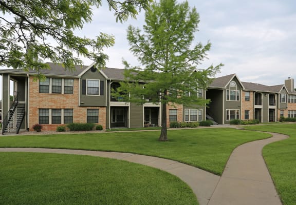 Sherwood Apartments | Apartments in Topeka, KS