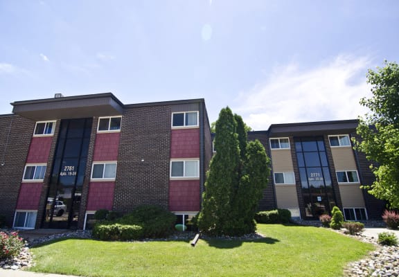 Collingwood Apartments | Apartments in East Lansing, MI