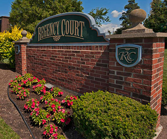 Regency Court Apartments | Apartments in Orchard Park, NY