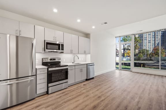 Sinclaire on Seminary | Apartment and Community Amenities