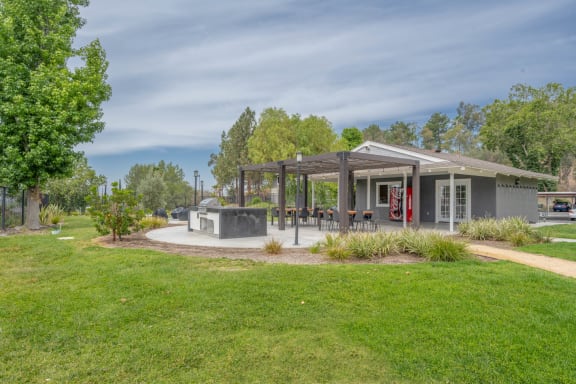 Photos and Video of Monterra Ridge Apartments in Canyon Country, CA