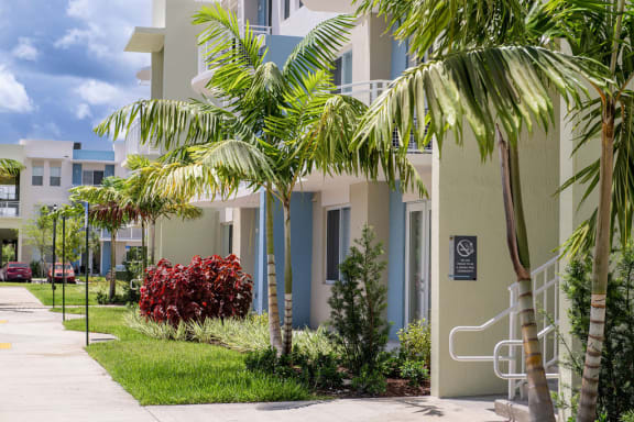 Photos and Video of Solimar Apartment Homes in Florida City, FL