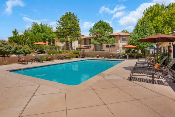 Amenities at Del Rio Apartments on Coors & Montano in Albuquerque, NM