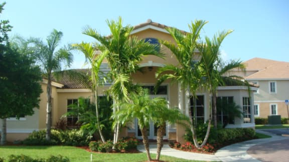 Bonita Pointe | Apartment and Community Amenities