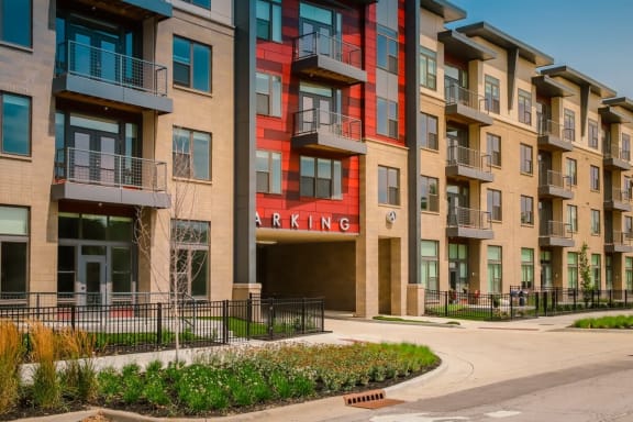 Luxury Apartments in Downtown Carmel, IN | Avant & Avant II