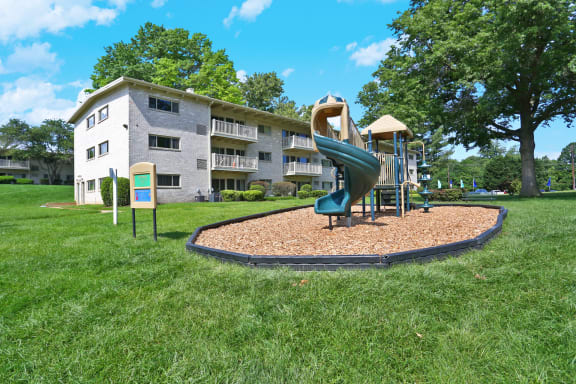 Halpine View | Apartment and Community Amenities