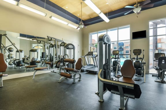 Soho Parkway | Apartment and Community Amenities