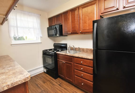 Apartments in Catonsville, MD | Mount Ridge Apartments