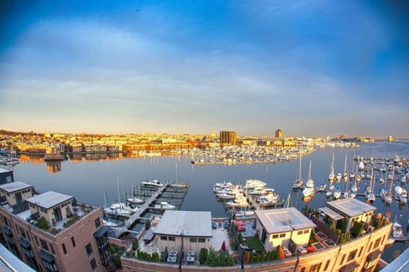 Luxury Apartments in Baltimore | The Crescent at Fells Point