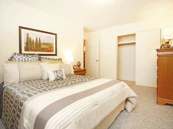 Photos and Video | Golfview Village | Apartments in Rantoul, IL