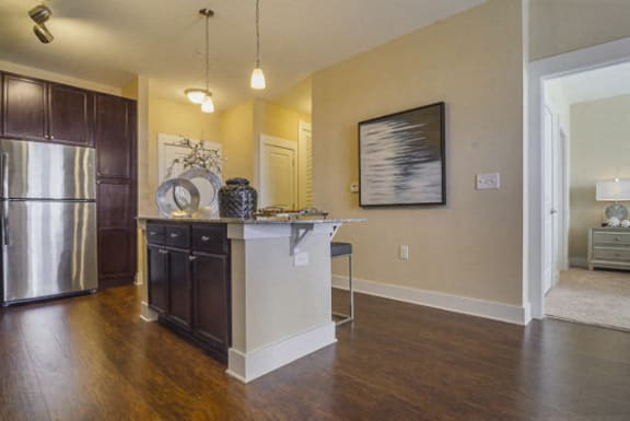 Meridian at Sutton Square | Apartment and Community Amenities