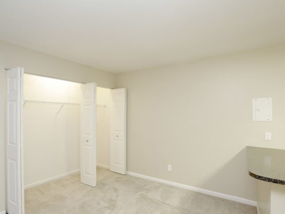 Photos and Video | Timber Cove Apartments | Decatur, IL