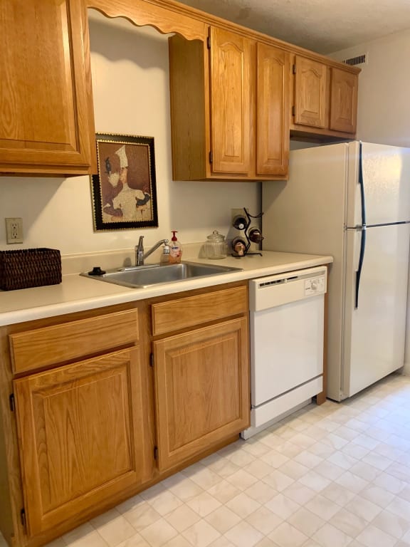 Photos and Video of Whitney Ridge Apartments in Fairport, NY