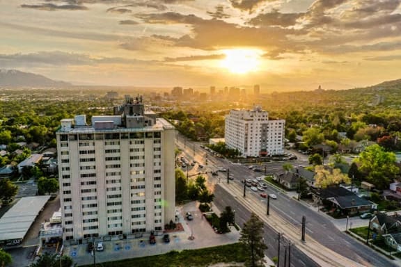 Friendship Manor Apartments | Apartment and Community Amenities