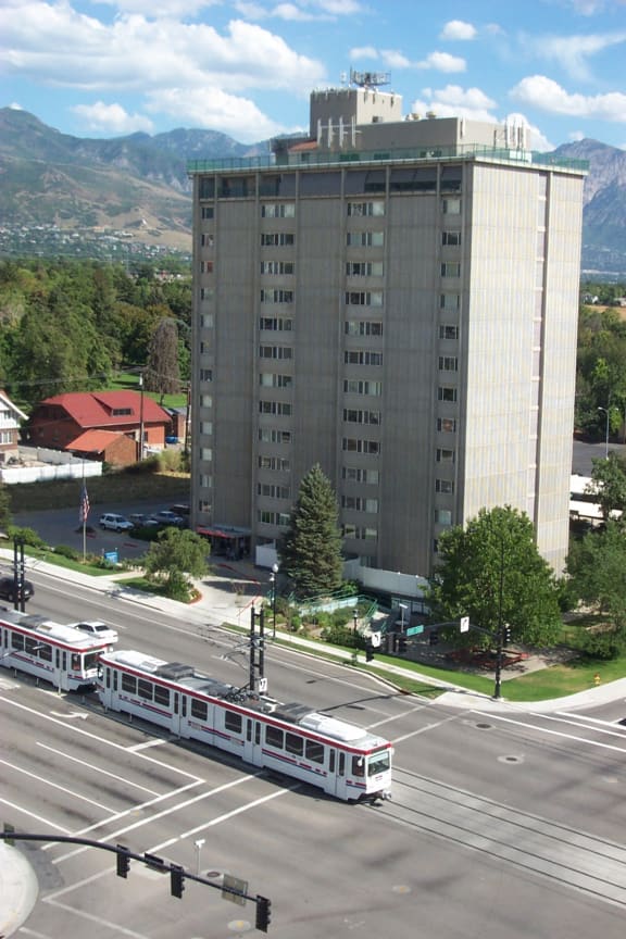 Friendship Manor Apartments | Apartment and Community Amenities