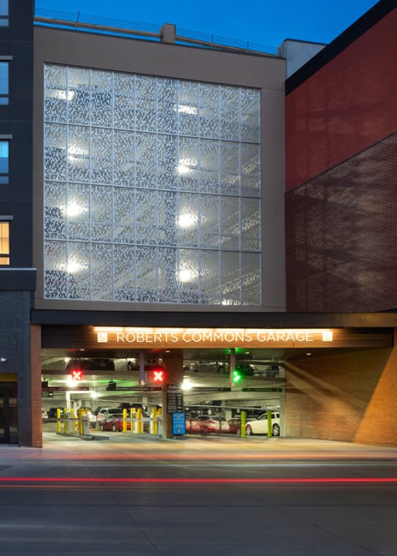 Roberts Commons | Apartment and Community Amenities