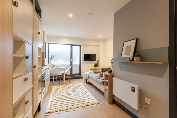 Photos and Video of The Gorge in Exeter | The Gorge