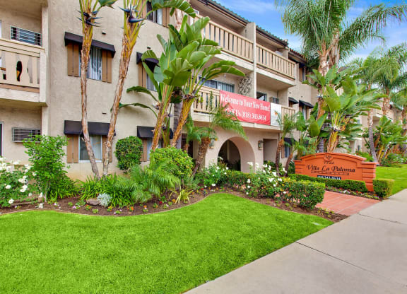 Photos and Video of Villa La Paloma in Reseda, CA