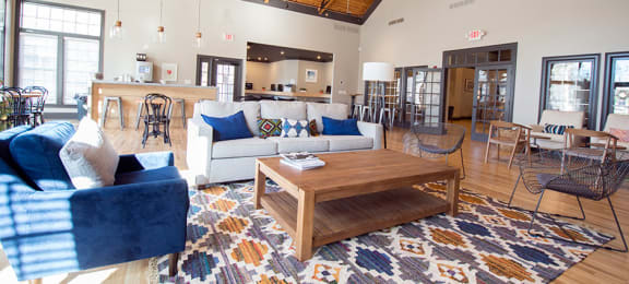 Photos of Edgewater at Sandy Springs Apartments in Sandy Springs, GA