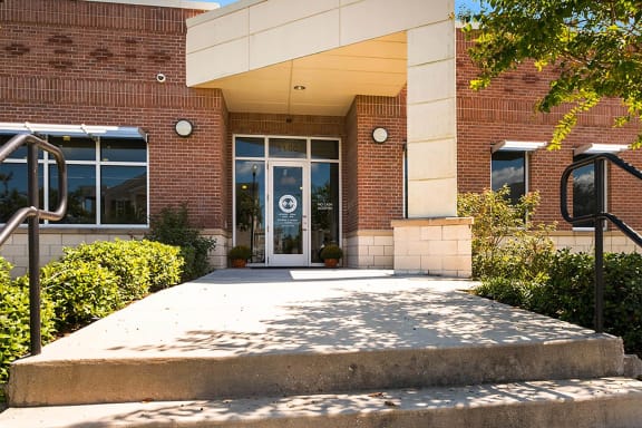 Photos and Video of Marrero Commons in New Orleans, LA