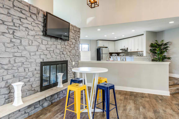 Photos and Video of Deercross Apartments in Indianapolis, IN