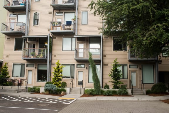 Quinten Tower | One Bed One Bath | Available Units