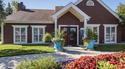 Clinton Place Apartments | Apartments in Clinton Township, MI