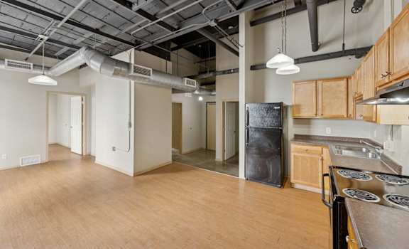 Commerce Building Apartments | Apartments in St. Paul, MN