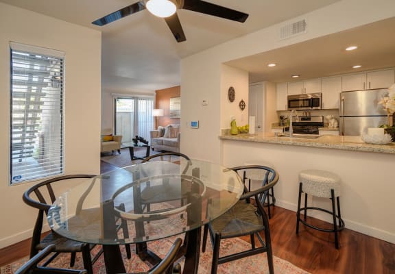 Rocklin Manor Apartments | Apartments in Rocklin, CA