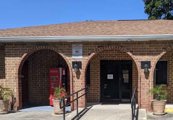 Caroline Arms Preservation | Apartments in Jacksonville, FL