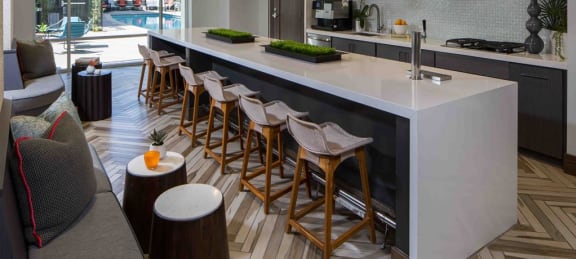 The Paramount Platinum Triangle | Apartments in Anaheim, CA