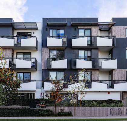 Armacost Bella by Wiseman | Apartments in Los Angeles, CA