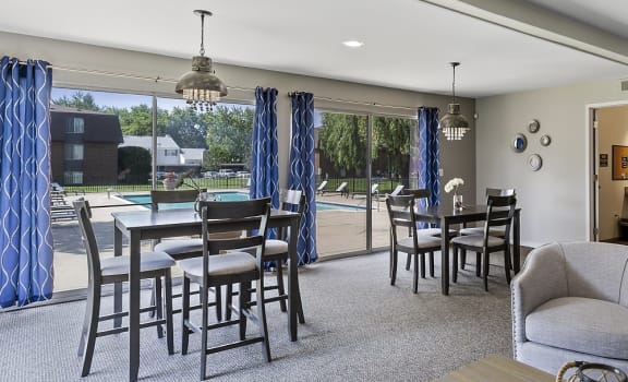 Apartments in Harrison Township, MI | Drawbridge Apartments