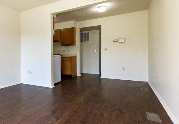 Ronez Manor | Apartments in Springfield, OH