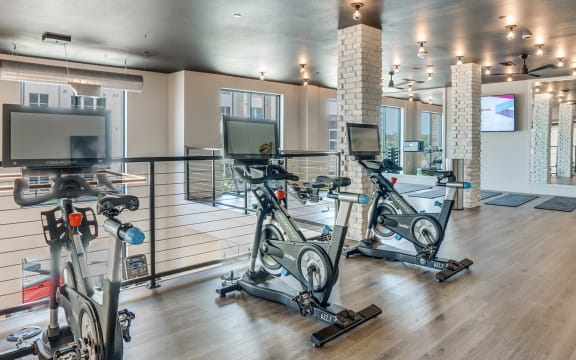 Luxury Apartments in Mansfield, TX | Aurora Watson Branch