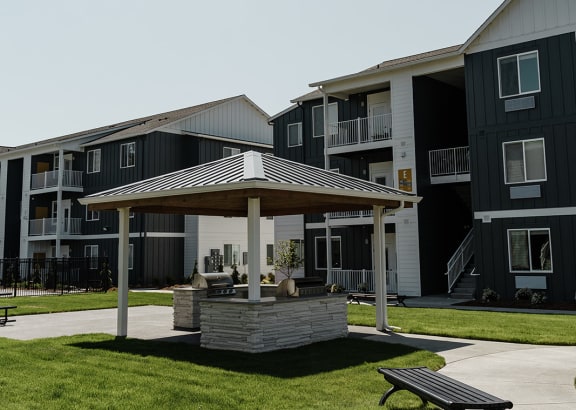 East Fork Commons | Apartment and Community Amenities