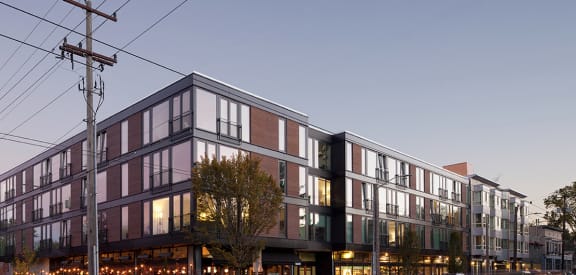 19th & Mercer | Apartments in Seattle, WA