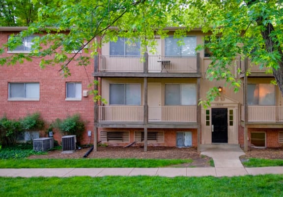 Layton Hall Apartments | Apartments in Fairfax, VA | RENTCafe