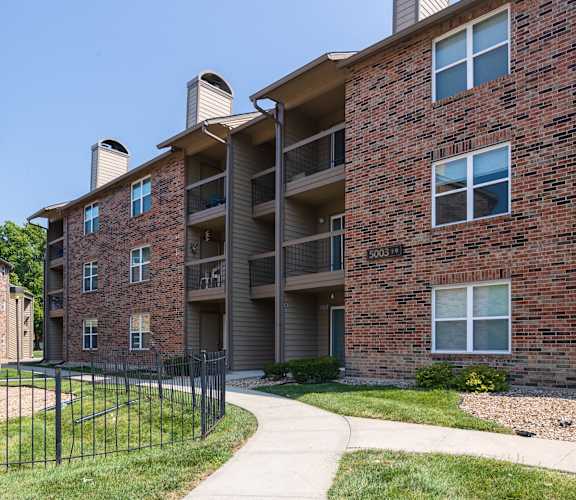 Foxfire Apartments | Apartments in Mission, KS