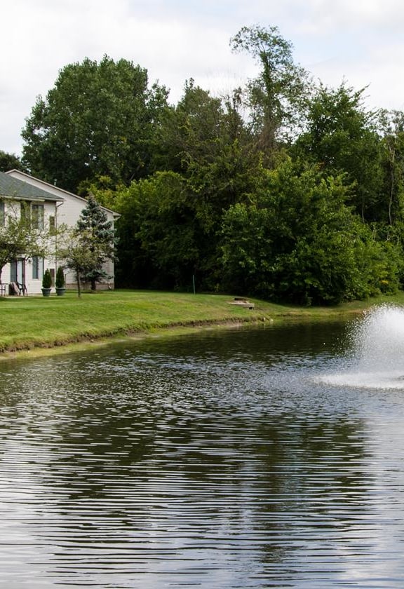 Woodland Meadows Apartments | Apartments in Clinton Township, MI