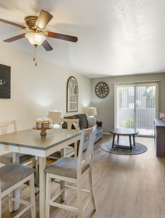 Apartments in East Mesa | Aztec Springs Apartments