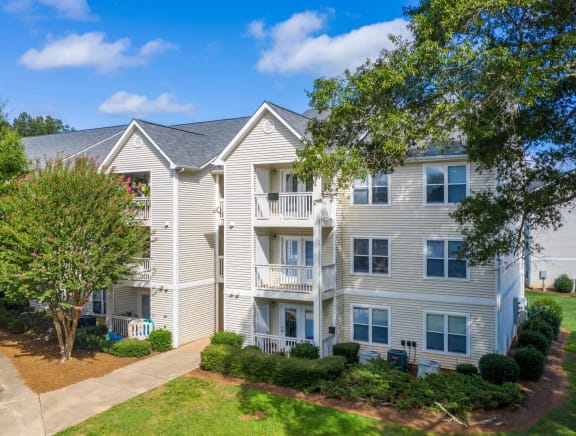 Stone Gate Apartments | Apartments in Charlotte, NC